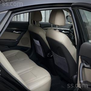 Black Hyundai i40 2012 in Riga, with an engine capacity of 1.70 L and mileage of 305 thousand km for 4750 €, photo 19 on AUTOMOTO.COM.LV