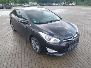 Melns Hyundai i40 2012 Marijampole, ar dzinēja tilpumu 1.69 L un nobraukumu 234 tūkst. km par 5200 €, foto  vietnē AUTOMOTO.COM.LV