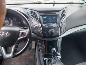 Melns Hyundai i40 2012 Marijampole, ar dzinēja tilpumu 1.69 L un nobraukumu 234 tūkst. km par 5200 €, foto 16 vietnē AUTOMOTO.COM.LV
