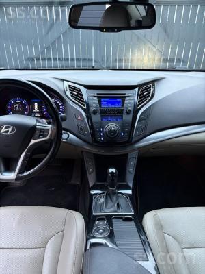 Melns Hyundai i40 2013 Rīga, ar dzinēja tilpumu 1.70 L un nobraukumu 223 tūkst. km par 3400 €, foto 5 vietnē AUTOMOTO.COM.LV
