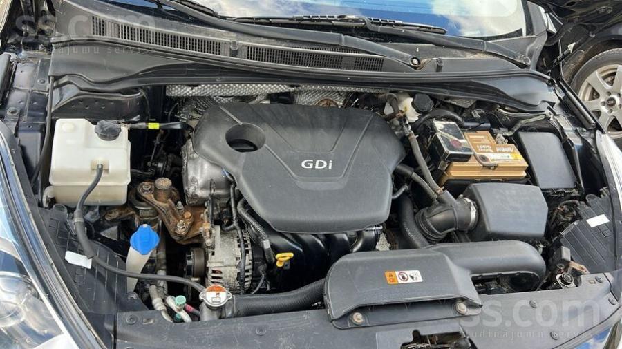 Melns Hyundai i40 2013 Aizkraukle, ar dzinēja tilpumu 1.60 L un nobraukumu 201 tūkst. km par 3500 €, foto 4 vietnē AUTOMOTO.COM.LV