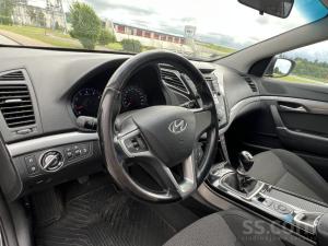 Melns Hyundai i40 2013 Aizkraukle, ar dzinēja tilpumu 1.60 L un nobraukumu 201 tūkst. km par 3500 €, foto 12 vietnē AUTOMOTO.COM.LV
