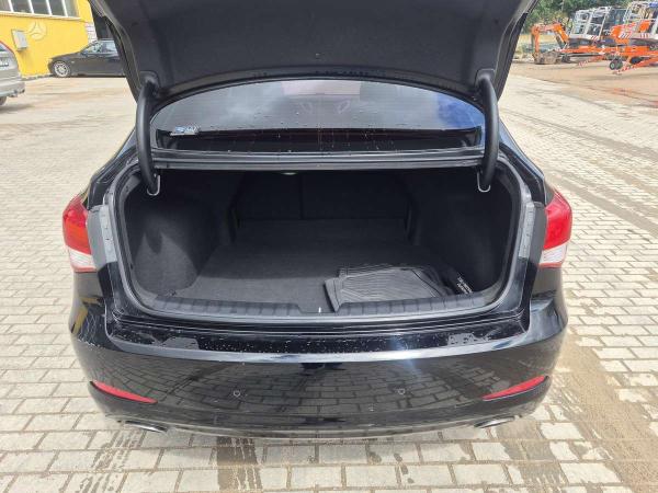 Black Hyundai i40 2014 in Utena, with an engine capacity of 1.69 L and mileage of 183 thousand km for 5200 €, photo 7 on AUTOMOTO.COM.LV