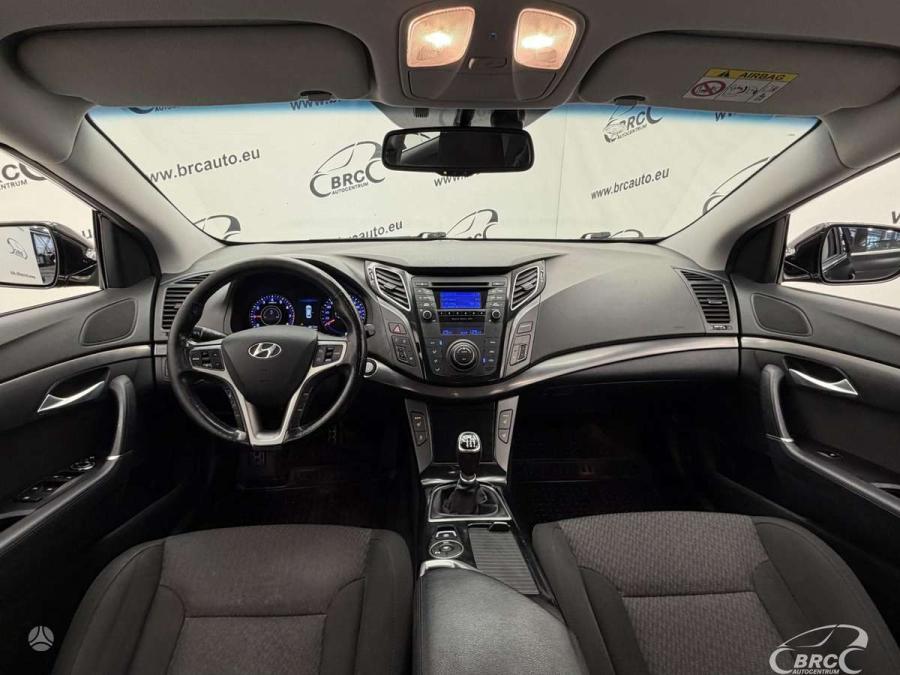 Melns Hyundai i40 2015 Viļņa, ar dzinēja tilpumu 1.59 L un nobraukumu 118 tūkst. km par 5000 €, foto 4 vietnē AUTOMOTO.COM.LV