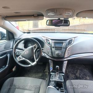 Black Hyundai i40 2015 in Tartu, with an engine capacity of 1.70 L and mileage of 341 thousand km for 5400 €, photo 11 on AUTOMOTO.COM.LV