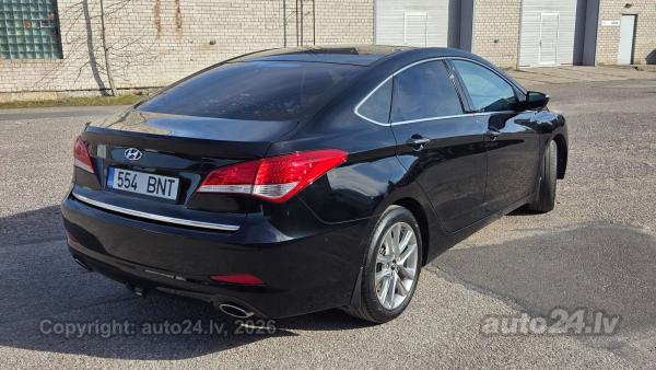 Melns Hyundai i40 2015 Kuresāre, ar dzinēja tilpumu 2.00 L un nobraukumu 69 tūkst. km par 11500 €, foto 3 vietnē AUTOMOTO.COM.LV
