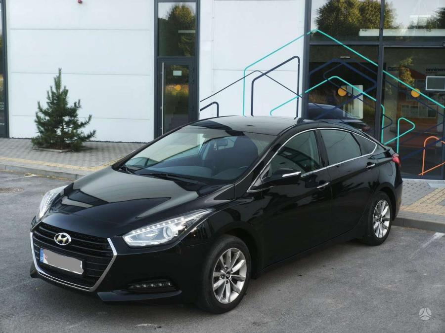 Melns Hyundai i40 2017 Kauņa, ar dzinēja tilpumu 1.69 L un nobraukumu 340 tūkst. km par 4850 €, foto 6 vietnē AUTOMOTO.COM.LV