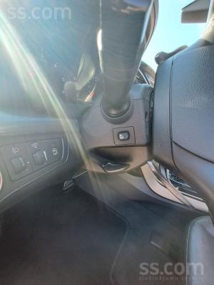 Black Hyundai i40 2017 in Riga, with an engine capacity of 1.70 L and mileage of 164 thousand km for 9500 €, photo 10 on AUTOMOTO.COM.LV