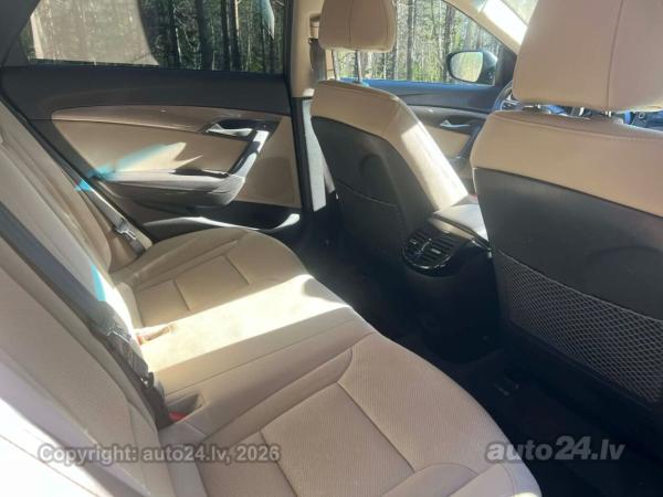 Melns Hyundai i40 2011 Tallina, ar dzinēja tilpumu 1.70 L un nobraukumu 201 tūkst. km par 5500 €, foto 11 vietnē AUTOMOTO.COM.LV