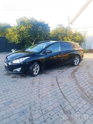 Melns Hyundai i40 2011 Daugavpils, ar dzinēja tilpumu 1.70 L un nobraukumu 250 tūkst. km par 3300 €, foto 4 vietnē AUTOMOTO.COM.LV