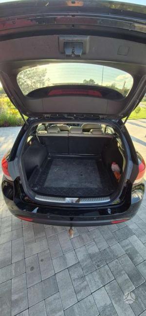 Black Hyundai i40 2011 in Kaunas, with an engine capacity of 1.69 L and mileage of 278 thousand km for 3500 €, photo 11 on AUTOMOTO.COM.LV