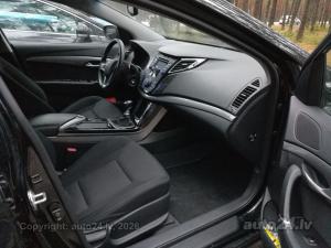 Melns Hyundai i40 2011 Tallina, ar dzinēja tilpumu 1.60 L un nobraukumu 198 tūkst. km par 3000 €, foto 4 vietnē AUTOMOTO.COM.LV