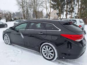 Melns Hyundai i40 2012 Kelmė, ar dzinēja tilpumu 1.70 L un nobraukumu 290 tūkst. km par 4650 €, foto 2 vietnē AUTOMOTO.COM.LV