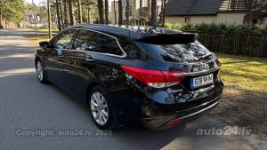 Melns Hyundai i40 2012 Tallina, ar dzinēja tilpumu 2.00 L un nobraukumu 156 tūkst. km par 6999 €, foto 4 vietnē AUTOMOTO.COM.LV