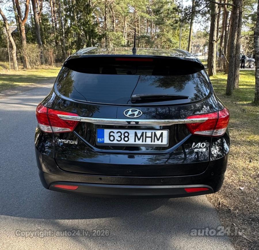 Melns Hyundai i40 2012 Tallina, ar dzinēja tilpumu 2.00 L un nobraukumu 156 tūkst. km par 6999 €, foto 5 vietnē AUTOMOTO.COM.LV