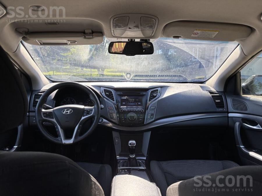 Черный Хендай и40 2012 в Бауска, объемом двигателя 1.70 л и пробегом 412 тыс. км за 1490 €, фото 12 на AUTOMOTO.COM.LV