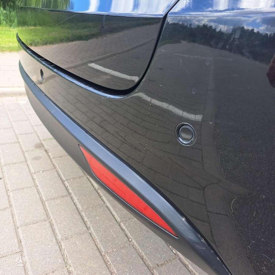 Black Hyundai i40 2012 in Vilnius, with an engine capacity of 1.69 L and mileage of 226 thousand km for 4950 €, photo 14 on AUTOMOTO.COM.LV