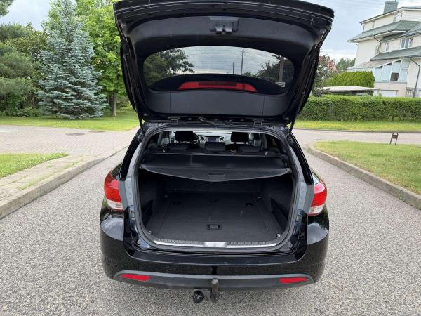 Melns Hyundai i40 2012 Viļņa, ar dzinēja tilpumu 1.69 L un nobraukumu 273 tūkst. km par 4850 €, foto 8 vietnē AUTOMOTO.COM.LV