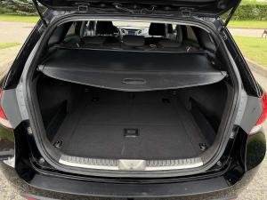 Black Hyundai i40 2012 in Vilnius, with an engine capacity of 1.69 L and mileage of 273 thousand km for 4850 €, photo 10 on AUTOMOTO.COM.LV