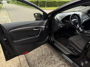 Black Hyundai i40 2012 in Vilnius, with an engine capacity of 1.69 L and mileage of 273 thousand km for 4850 €, photo 15 on AUTOMOTO.COM.LV