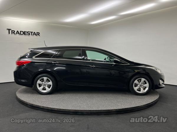 Melns Hyundai i40 2012 Pērnava, ar dzinēja tilpumu 1.70 L un nobraukumu 159 tūkst. km par 6690 €, foto 4 vietnē AUTOMOTO.COM.LV