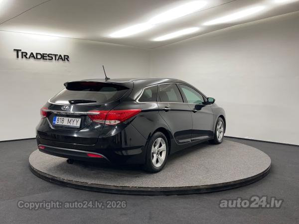 Melns Hyundai i40 2012 Pērnava, ar dzinēja tilpumu 1.70 L un nobraukumu 159 tūkst. km par 6690 €, foto 5 vietnē AUTOMOTO.COM.LV