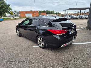 Melns Hyundai i40 2012 Pērnava, ar dzinēja tilpumu 1.60 L un nobraukumu 244 tūkst. km par 3999 €, foto 7 vietnē AUTOMOTO.COM.LV