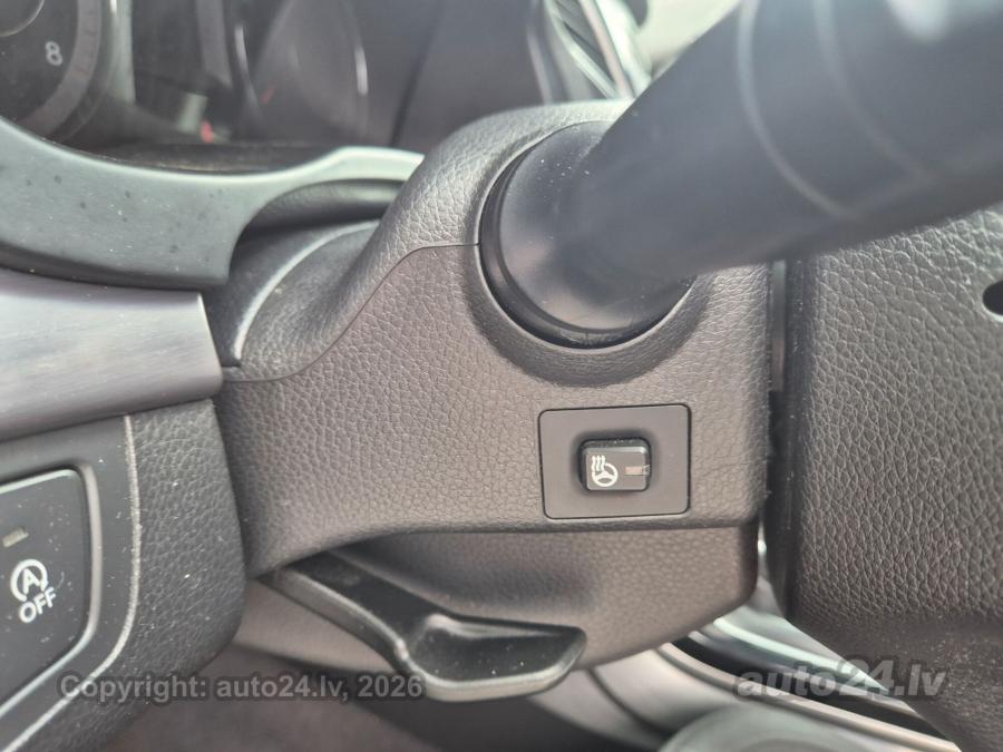 Melns Hyundai i40 2012 Pērnava, ar dzinēja tilpumu 1.60 L un nobraukumu 244 tūkst. km par 3999 €, foto 13 vietnē AUTOMOTO.COM.LV