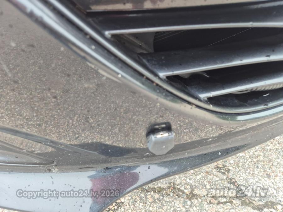 Melns Hyundai i40 2012 Pērnava, ar dzinēja tilpumu 1.60 L un nobraukumu 244 tūkst. km par 3999 €, foto 15 vietnē AUTOMOTO.COM.LV
