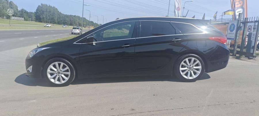 Melns Hyundai i40 2012 Kauņa, ar dzinēja tilpumu 1.69 L un nobraukumu 230 tūkst. km par 4399 €, foto 3 vietnē AUTOMOTO.COM.LV