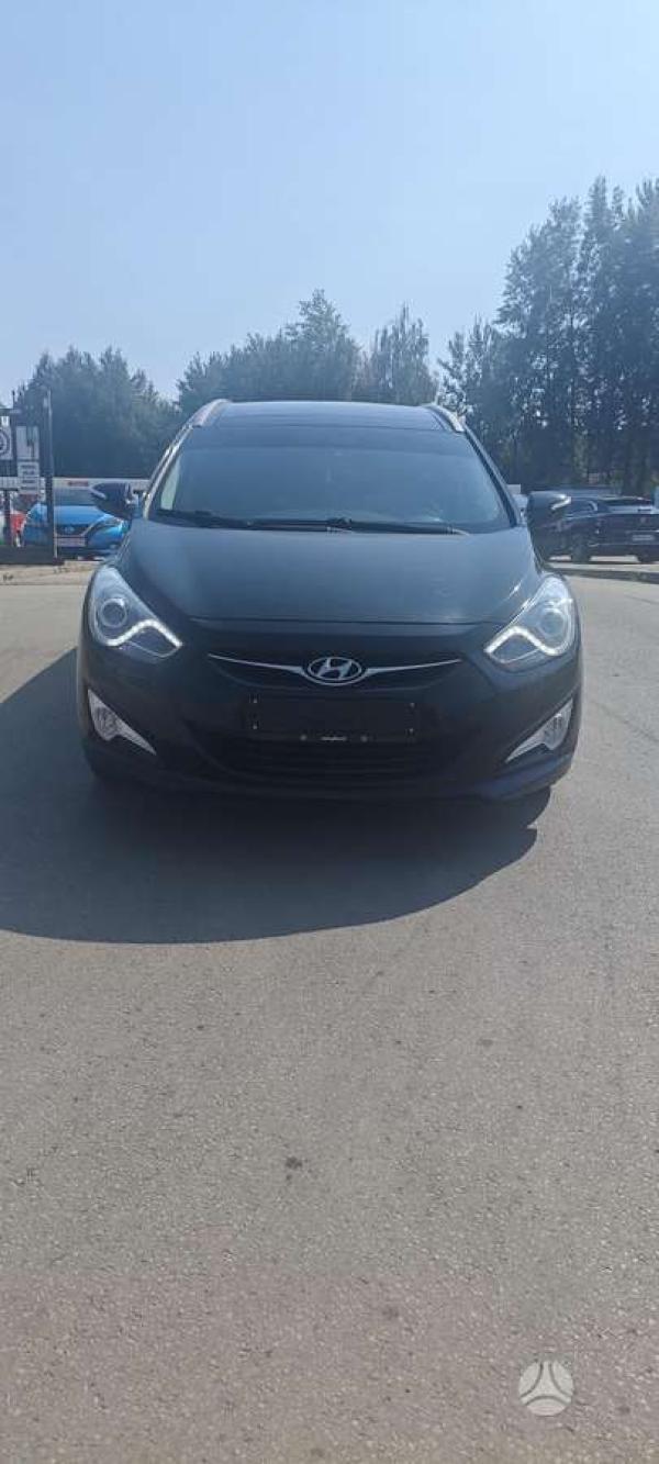Melns Hyundai i40 2012 Kauņa, ar dzinēja tilpumu 1.69 L un nobraukumu 230 tūkst. km par 4399 €, foto 3 vietnē AUTOMOTO.COM.LV