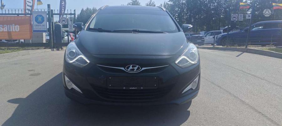 Melns Hyundai i40 2012 Kauņa, ar dzinēja tilpumu 1.69 L un nobraukumu 230 tūkst. km par 4399 €, foto 5 vietnē AUTOMOTO.COM.LV