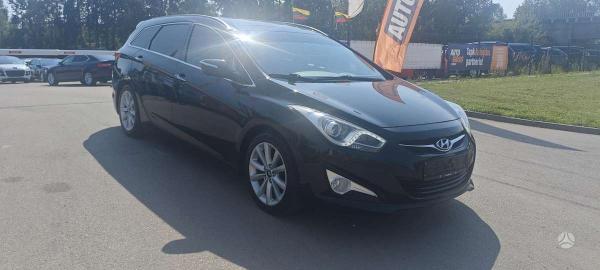 Melns Hyundai i40 2012 Kauņa, ar dzinēja tilpumu 1.69 L un nobraukumu 230 tūkst. km par 4399 €, foto 5 vietnē AUTOMOTO.COM.LV