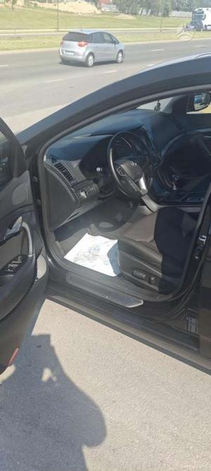 Melns Hyundai i40 2012 Kauņa, ar dzinēja tilpumu 1.69 L un nobraukumu 230 tūkst. km par 4399 €, foto 15 vietnē AUTOMOTO.COM.LV