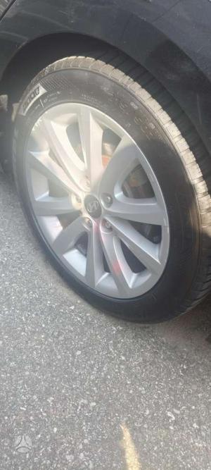 Melns Hyundai i40 2012 Kauņa, ar dzinēja tilpumu 1.69 L un nobraukumu 230 tūkst. km par 4399 €, foto 28 vietnē AUTOMOTO.COM.LV