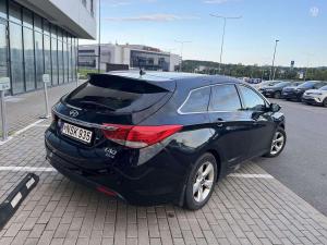 Melns Hyundai i40 2012 Viļņa, ar dzinēja tilpumu 1.69 L un nobraukumu 200 tūkst. km par 3700 €, foto 4 vietnē AUTOMOTO.COM.LV