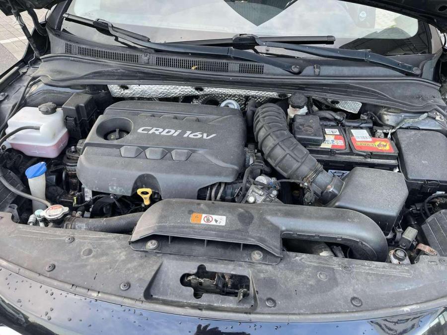 Melns Hyundai i40 2012 Viļņa, ar dzinēja tilpumu 1.69 L un nobraukumu 200 tūkst. km par 3700 €, foto 11 vietnē AUTOMOTO.COM.LV