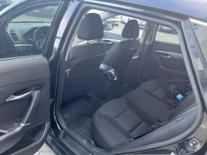 Melns Hyundai i40 2012 Viļņa, ar dzinēja tilpumu 1.69 L un nobraukumu 200 tūkst. km par 3700 €, foto 16 vietnē AUTOMOTO.COM.LV