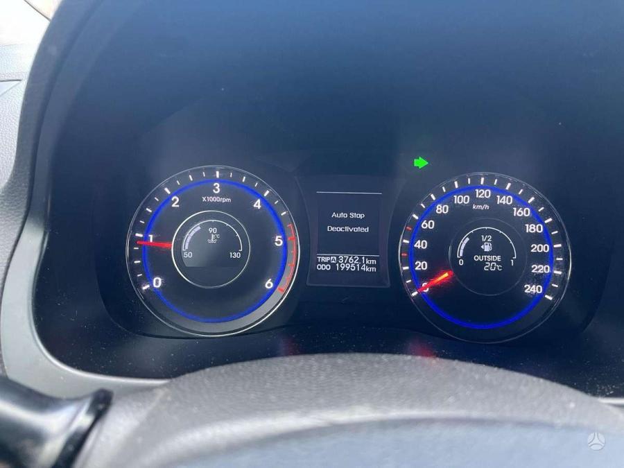Melns Hyundai i40 2012 Viļņa, ar dzinēja tilpumu 1.69 L un nobraukumu 200 tūkst. km par 3700 €, foto 20 vietnē AUTOMOTO.COM.LV