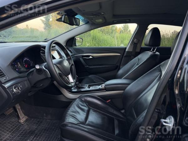 Melns Hyundai i40 2012 Ogre, ar dzinēja tilpumu 1.70 L un nobraukumu 267 tūkst. km par 3390 €, foto 9 vietnē AUTOMOTO.COM.LV