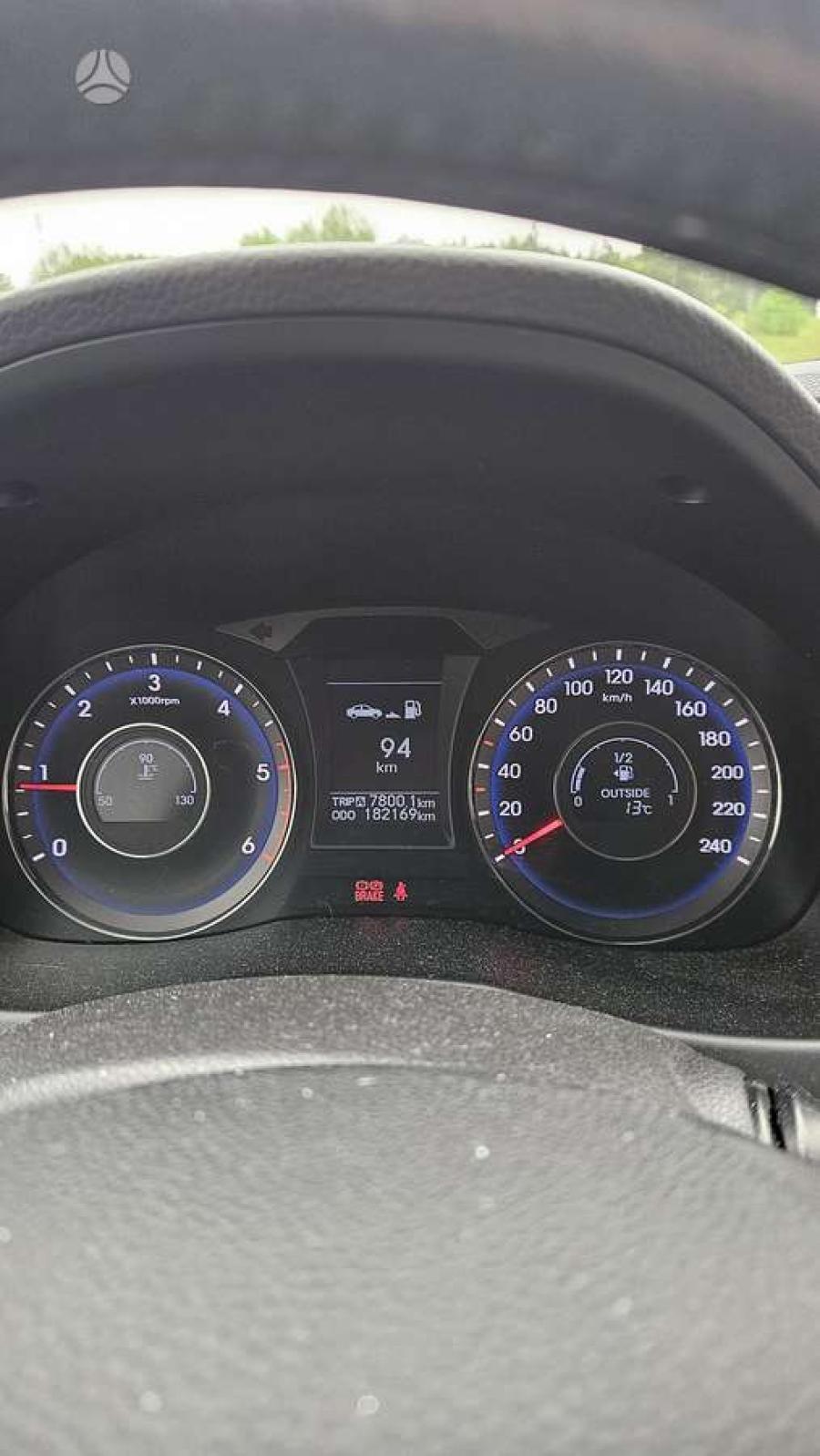 Black Hyundai i40 2012 in Alytus, with an engine capacity of 1.69 L and mileage of 182 thousand km for 3400 €, photo 15 on AUTOMOTO.COM.LV