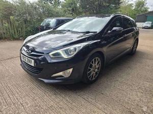 Melns Hyundai i40 2012 Šauļi, ar dzinēja tilpumu 1.69 L un nobraukumu 200 tūkst. km par 2595 €, foto 4 vietnē AUTOMOTO.COM.LV