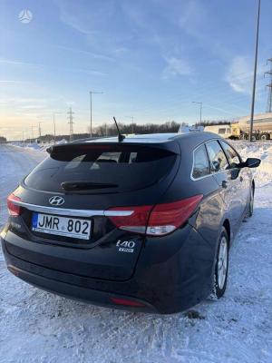 Melns Hyundai i40 2013 Kauņa, ar dzinēja tilpumu 1.69 L un nobraukumu 310 tūkst. km par 4900 €, foto 5 vietnē AUTOMOTO.COM.LV