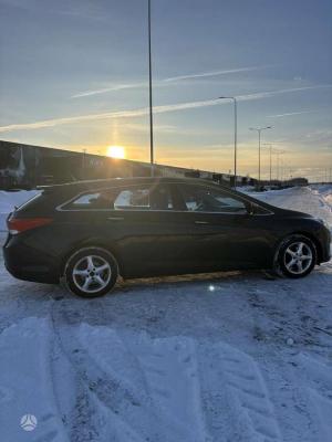 Melns Hyundai i40 2013 Kauņa, ar dzinēja tilpumu 1.69 L un nobraukumu 310 tūkst. km par 4900 €, foto 6 vietnē AUTOMOTO.COM.LV