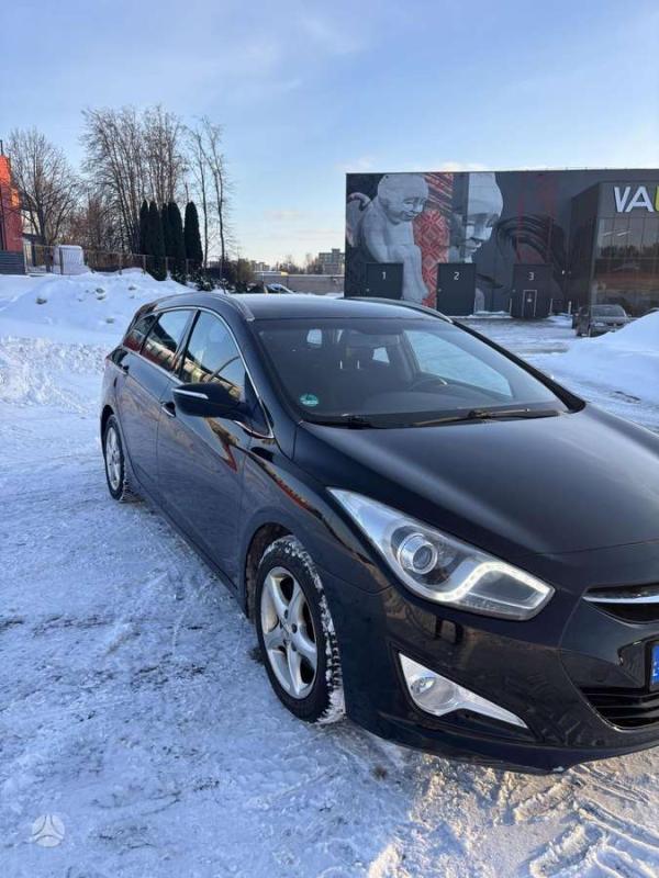 Melns Hyundai i40 2013 Kauņa, ar dzinēja tilpumu 1.69 L un nobraukumu 310 tūkst. km par 4900 €, foto 7 vietnē AUTOMOTO.COM.LV