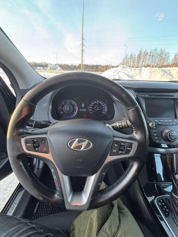 Melns Hyundai i40 2013 Kauņa, ar dzinēja tilpumu 1.69 L un nobraukumu 310 tūkst. km par 4900 €, foto 9 vietnē AUTOMOTO.COM.LV