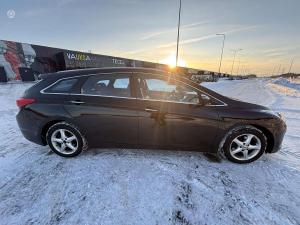 Melns Hyundai i40 2013 Kauņa, ar dzinēja tilpumu 1.69 L un nobraukumu 310 tūkst. km par 4900 €, foto 15 vietnē AUTOMOTO.COM.LV