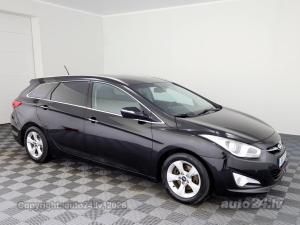 Black Hyundai i40 2013 in Tallinn, with an engine capacity of 1.70 L and mileage of 278 thousand km for 2999 €, photo  on AUTOMOTO.COM.LV
