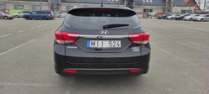 Black Hyundai i40 2013 in Klaipeda, with an engine capacity of 1.70 L and mileage of 300 thousand km for 4900 €, photo 6 on AUTOMOTO.COM.LV