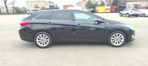 Black Hyundai i40 2013 in Klaipeda, with an engine capacity of 1.70 L and mileage of 300 thousand km for 4900 €, photo 9 on AUTOMOTO.COM.LV